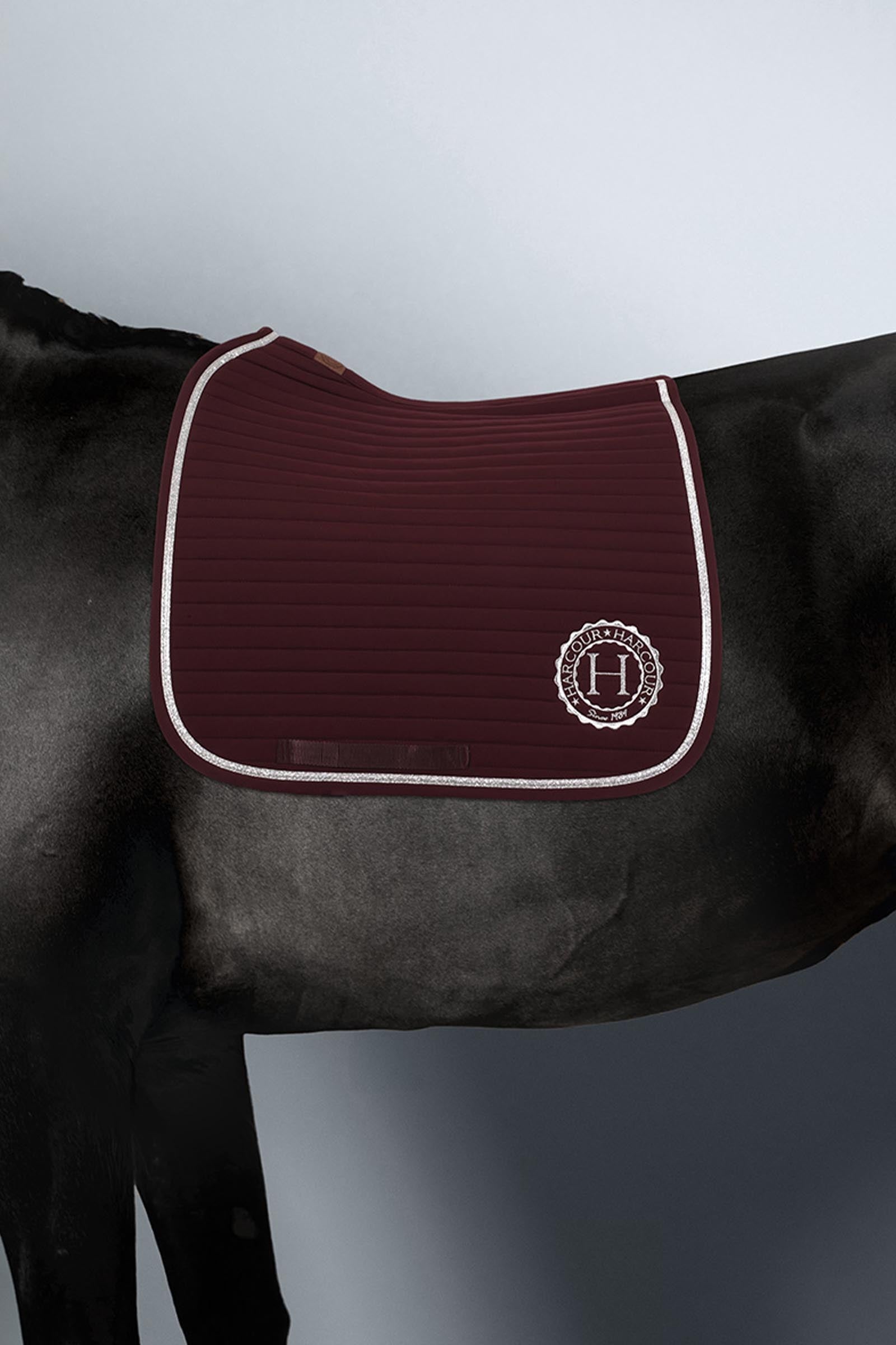 Karembar Jumping Saddle Pad Aubergine (Eggplant) C-F – horze
